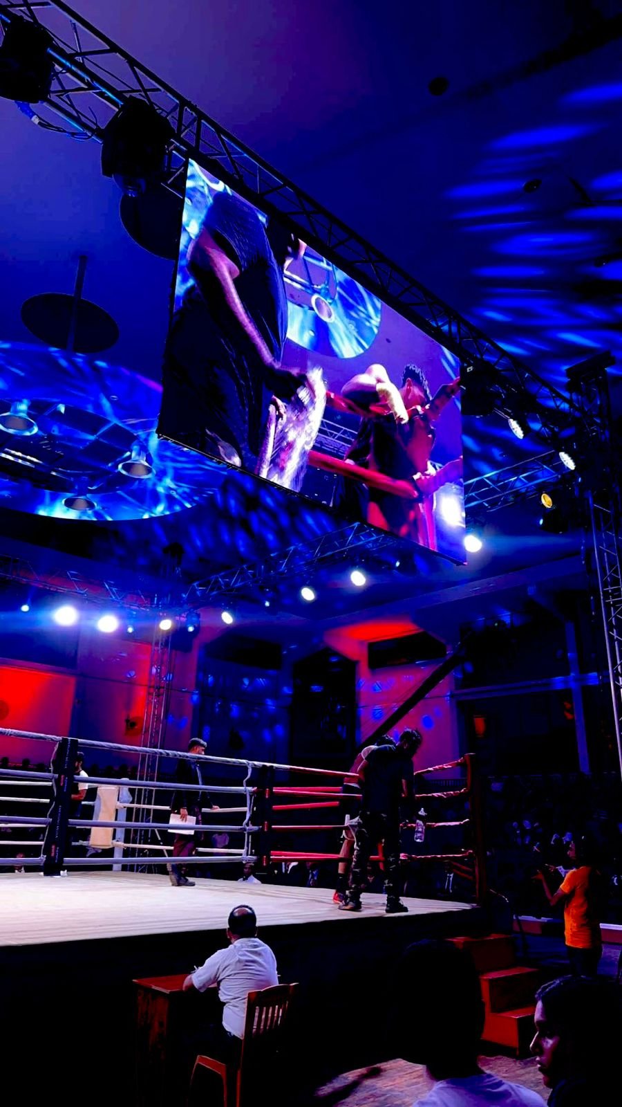 ‘cage Rage Powered By Birds Resort Hambantota Thrills Crowds With Bruising Mma And Boxing